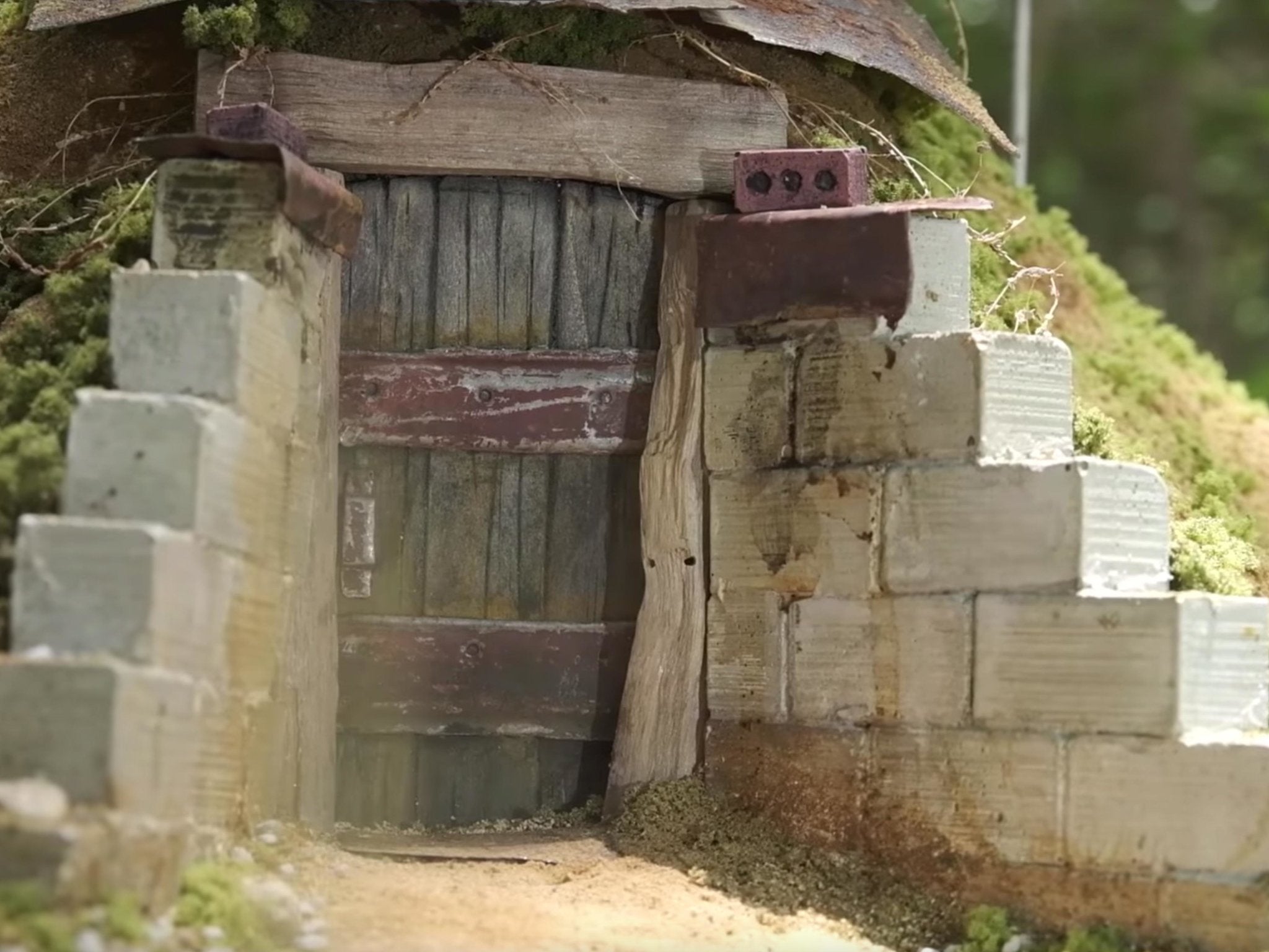 Building a Miniature Bunker, Table, and Rustic Pallet with The Crafsma ...