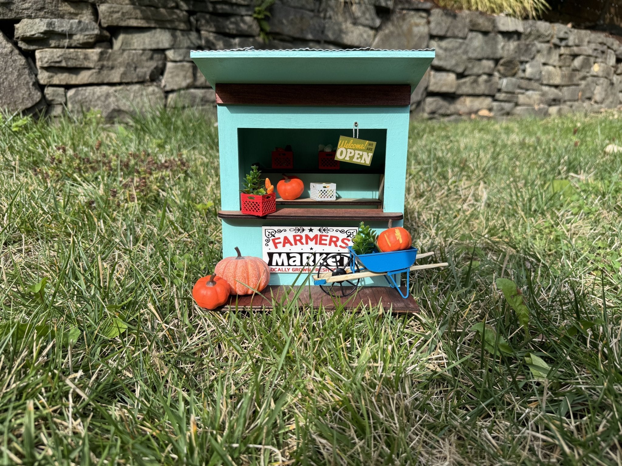 Building our 1:12 Scale Farmer Stall – Mini Materials