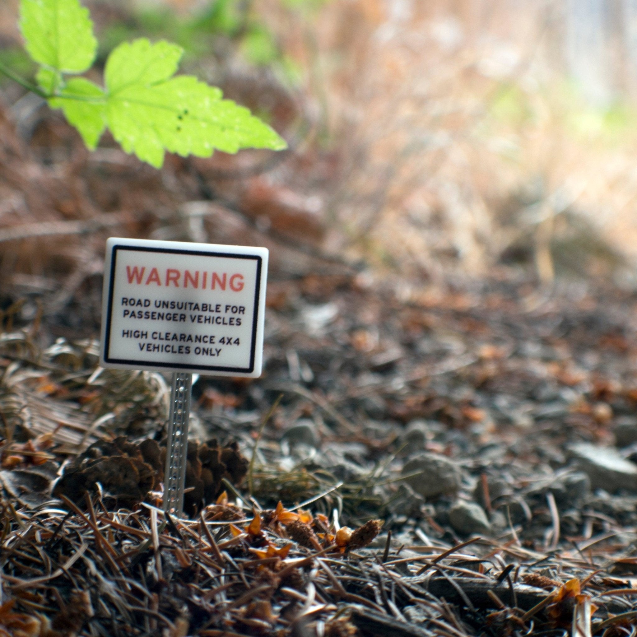 1:12 Scale Mini Warning 4x4 Vehicles Only Trail Sign – Mini Materials