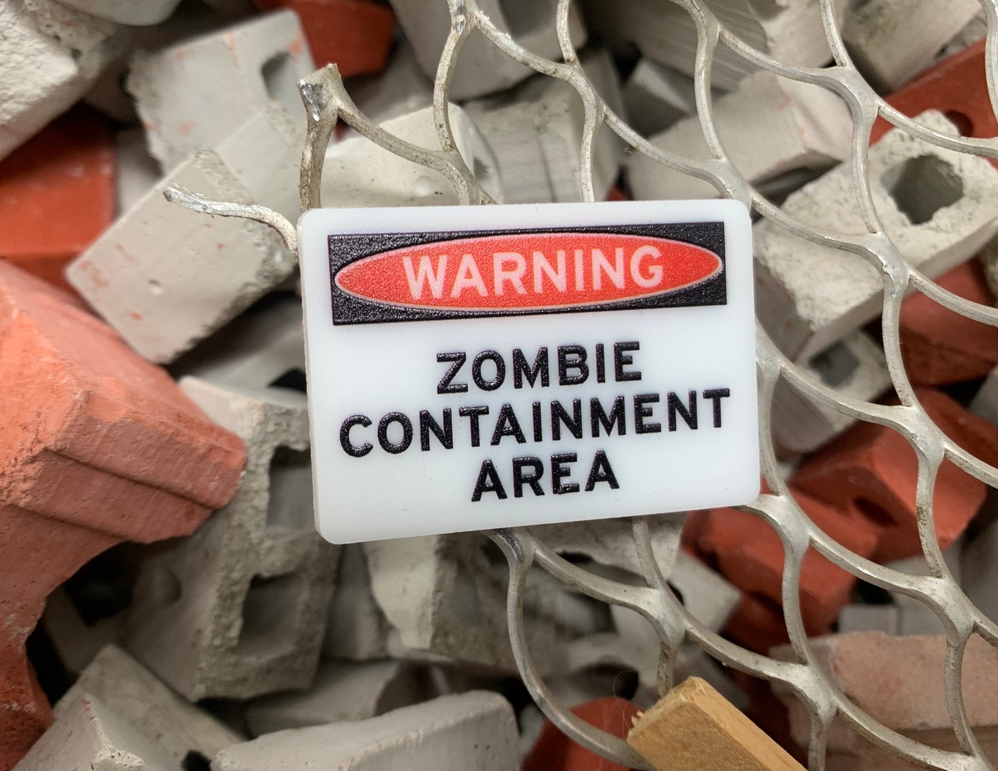 1:12 Scale Mini Zombie Sign – Mini Materials