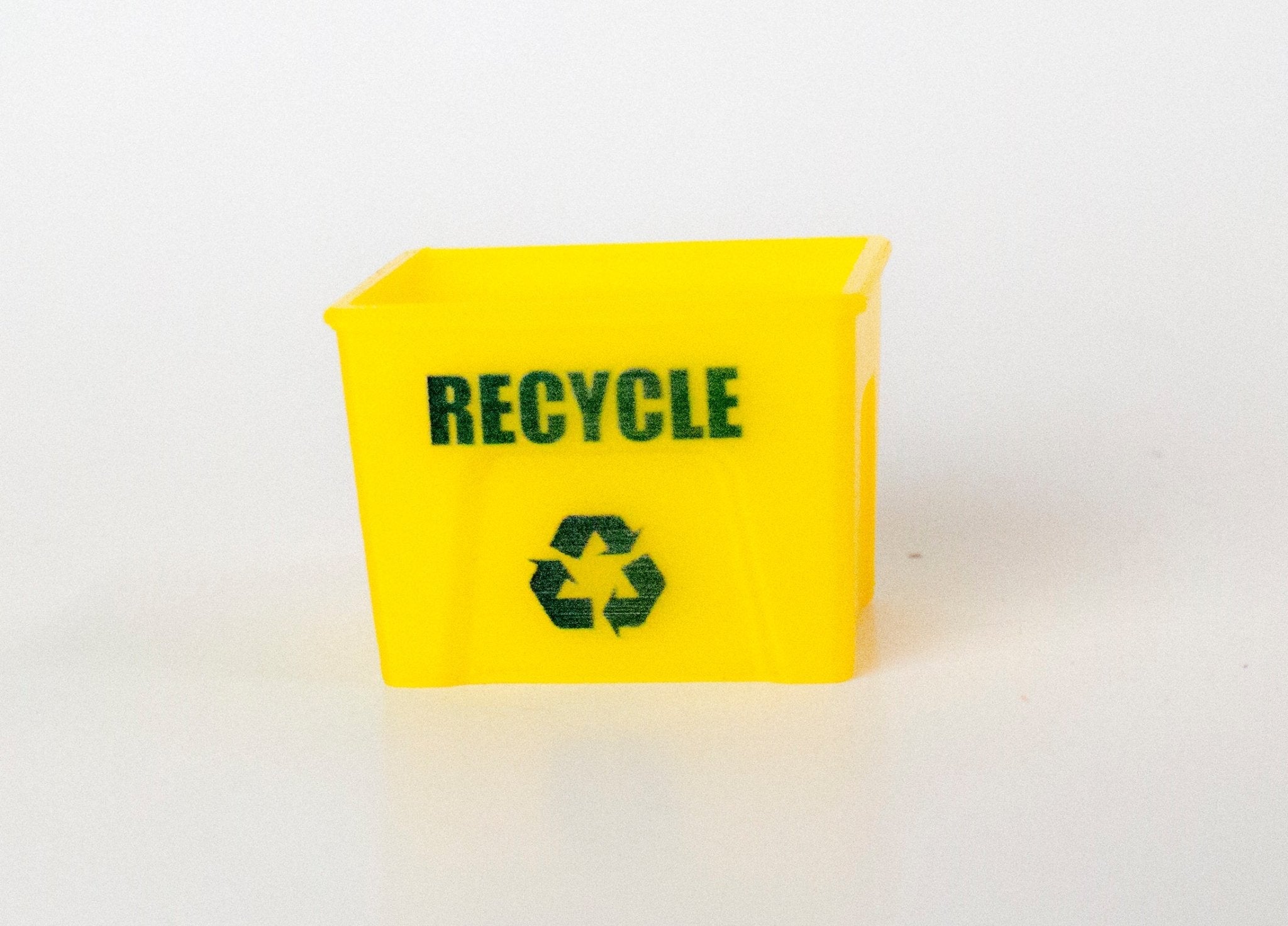 1:12 Scale Recycle Bin – Mini Materials